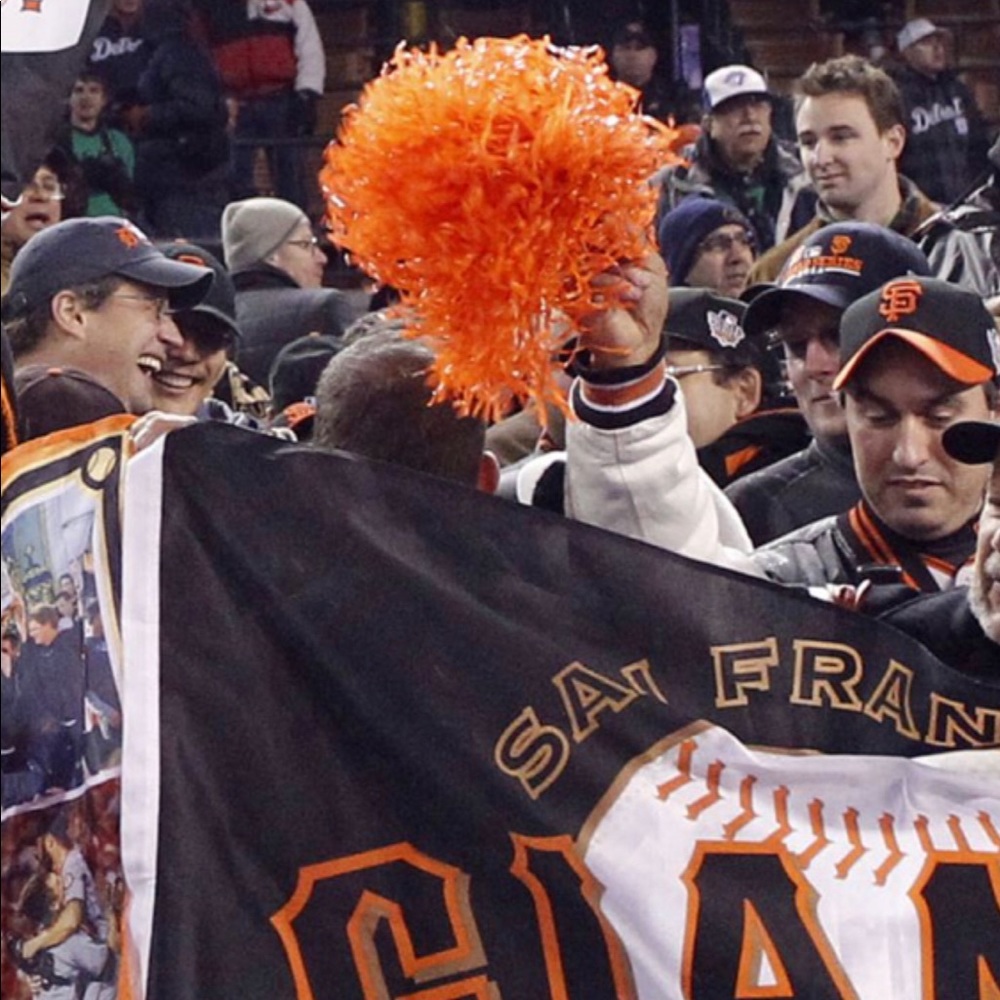 Authentic Sf Giants World Series Cheer Pom Poms - Gem